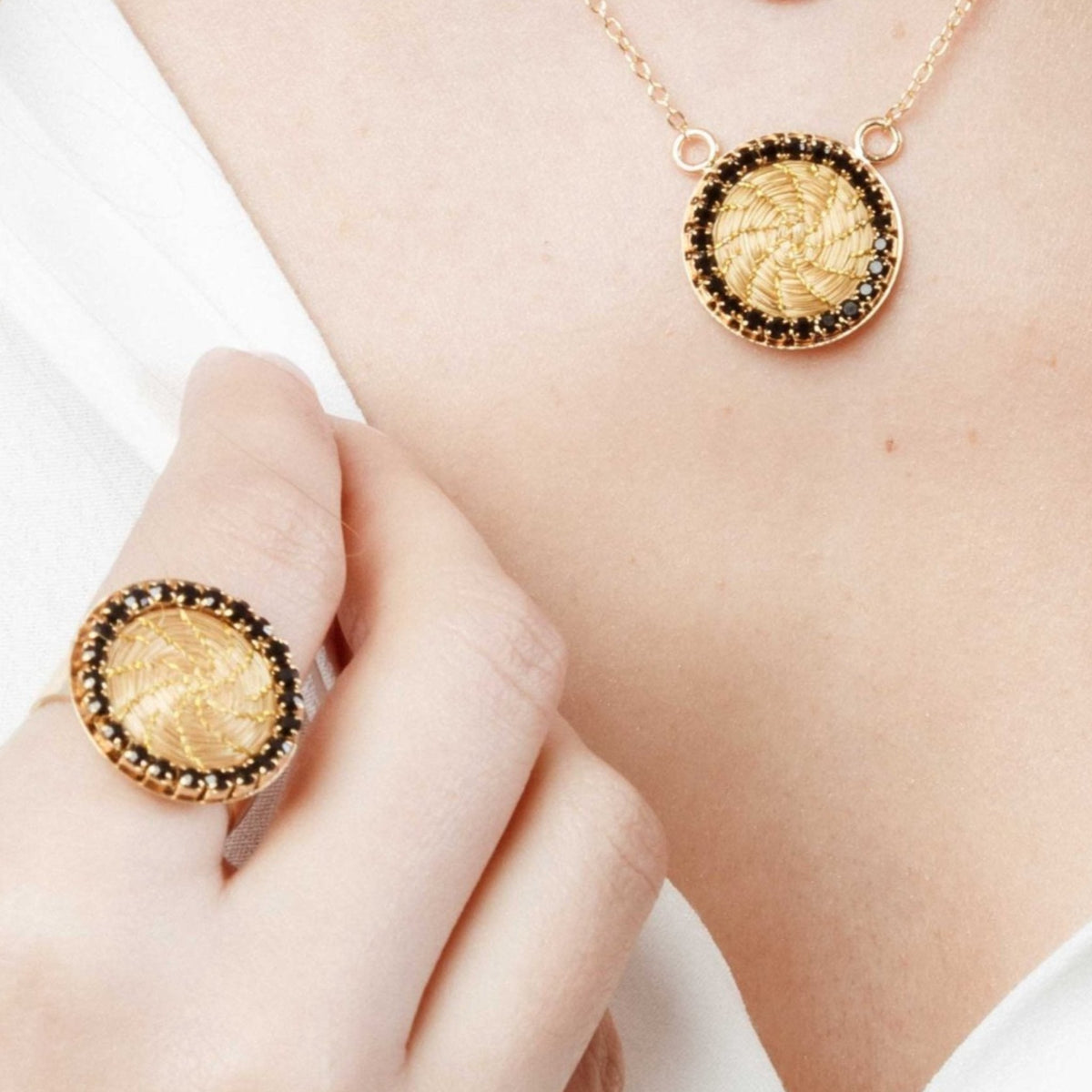 Vanessa Necklace – Orixas